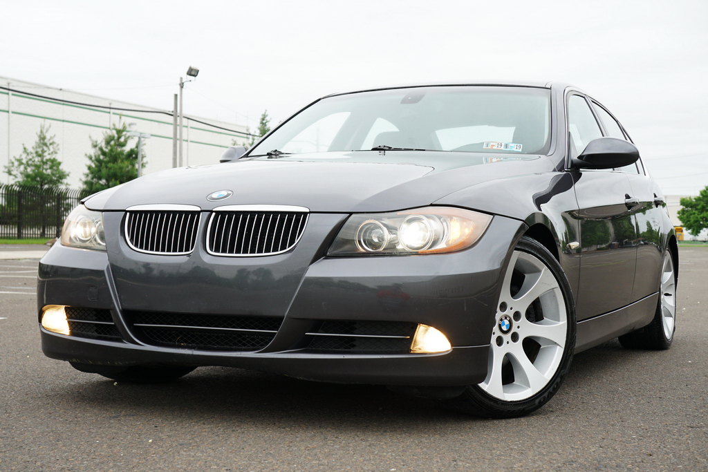 2006 BMW 330i Sport Pkg 6-Speed Manual – Cars Global