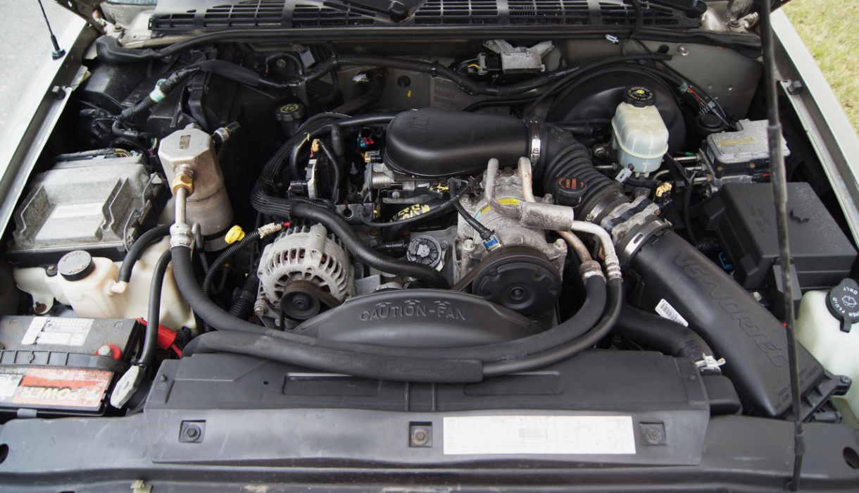 2001 GMC Jimmy 4×4 5-Speed Manual – Cars Global