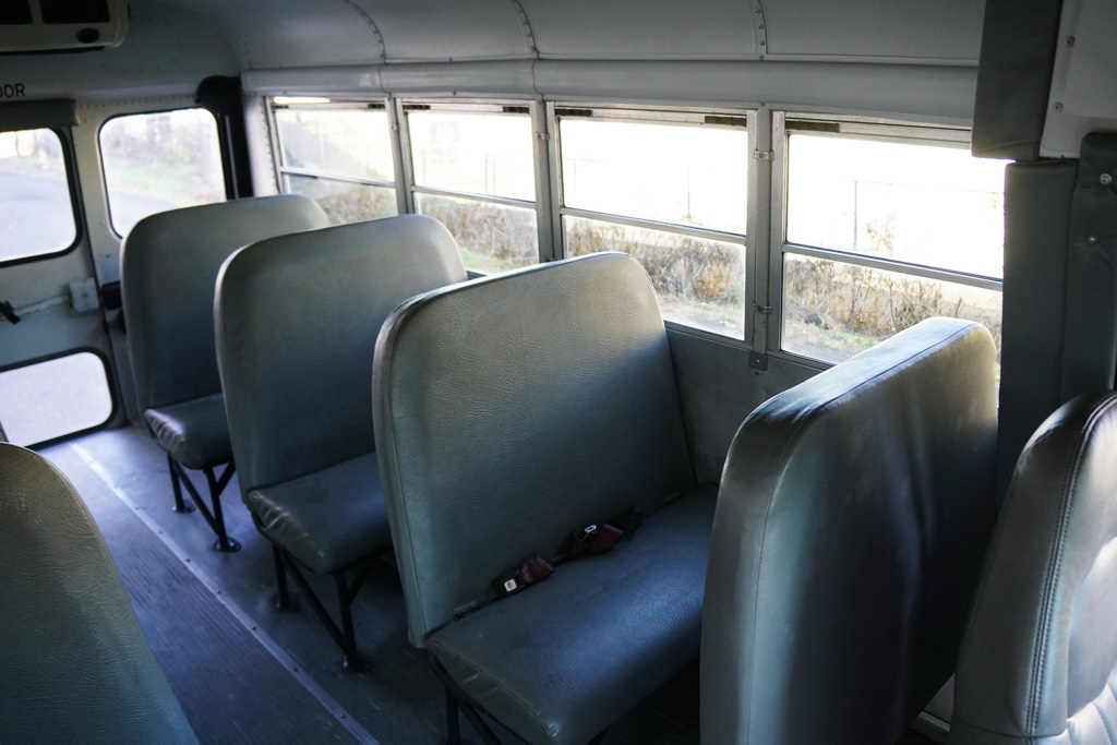 2007 GMC Savana 3500 Para-transit Shuttle Bus – Cars Global